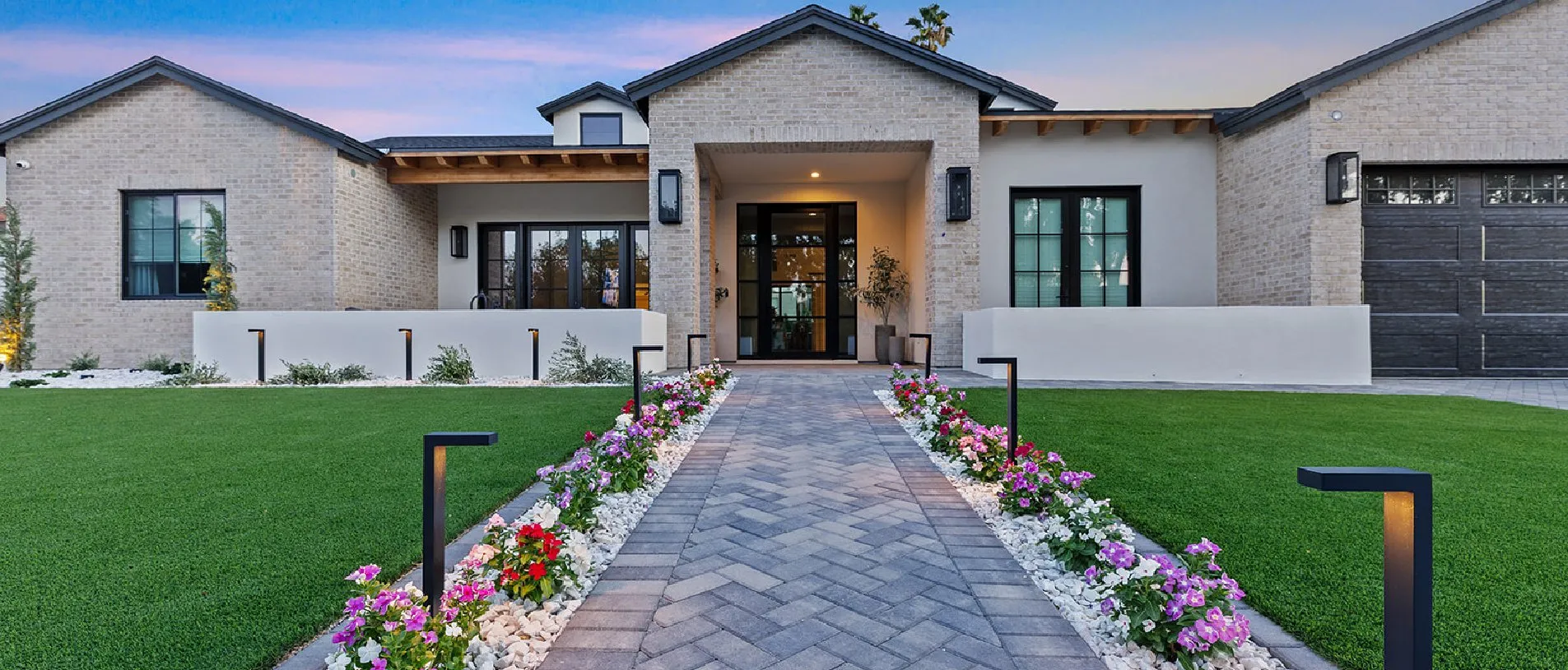 Arcadia Phoenix Front Yard Landscaping | The Yard Stylist